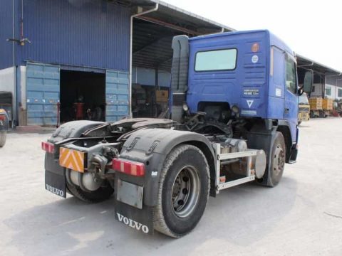 VOLVO FM12 VERSION 1 4X2 REAR SPRING SLEEPER